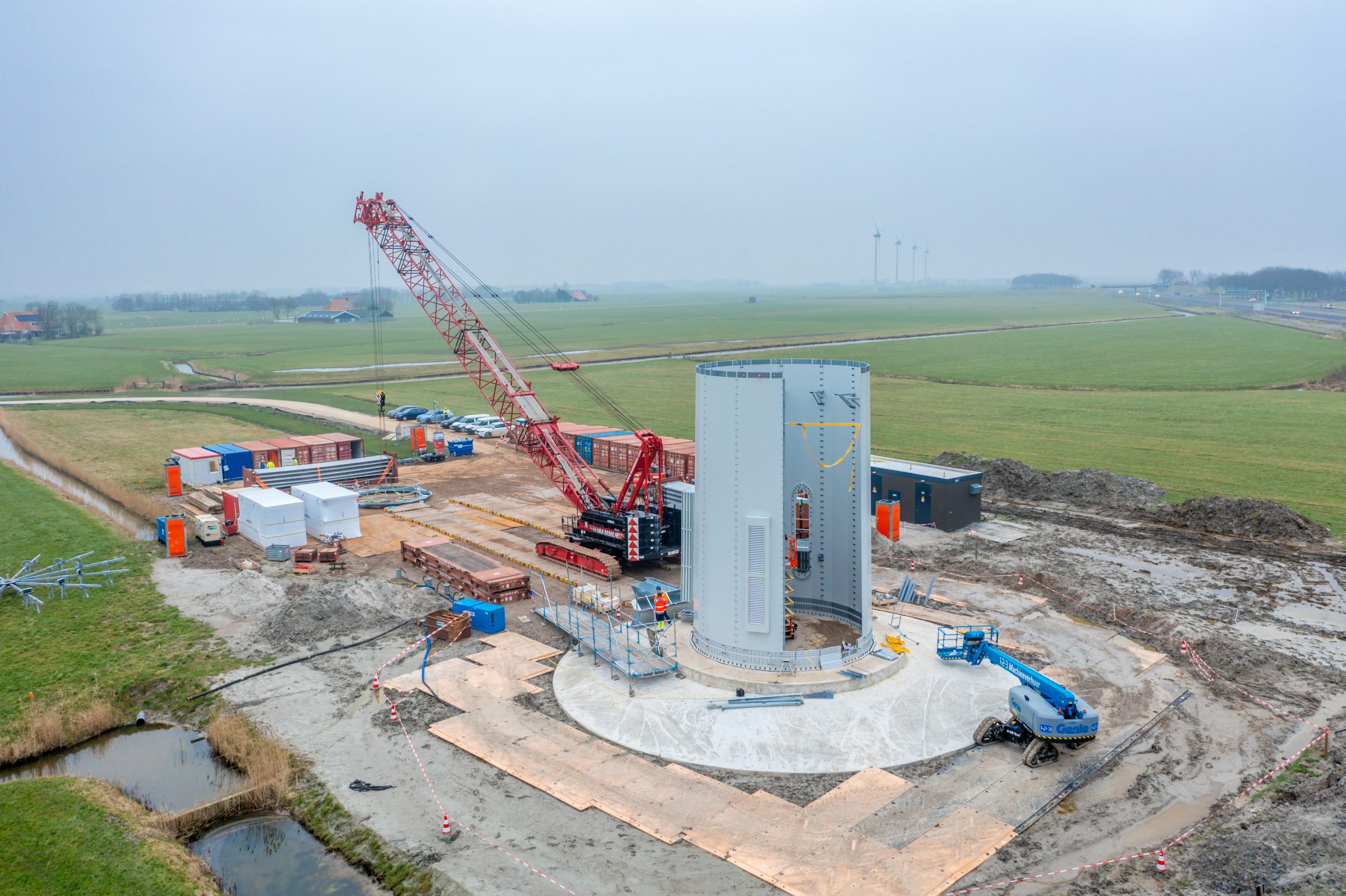 Start opbouw windturbines - Nij Hiddum-Houw